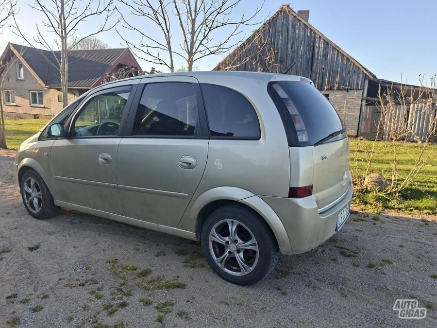 Grey Opel Meriva 2006 in Kretinga, with an engine capacity of 1.40 L and mileage of 247 thousand km for 450 €, photo 4 on AUTOMOTO.COM.LV