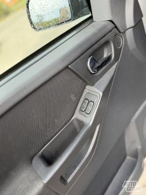 Pelēks Opel Meriva 2006 Kauņa, ar dzinēja tilpumu 1.40 L un nobraukumu 236 tūkst. km par 699 €, foto 13 vietnē AUTOMOTO.COM.LV