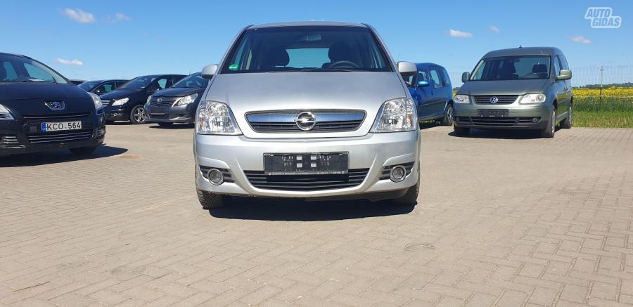 Grey Opel Meriva 2006 in Kedainiai, with an engine capacity of 1.60 L and mileage of 119 thousand km for 2200 €, photo 4 on AUTOMOTO.COM.LV
