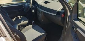 Grey Opel Meriva 2006 in Kedainiai, with an engine capacity of 1.60 L and mileage of 119 thousand km for 2200 €, photo 11 on AUTOMOTO.COM.LV