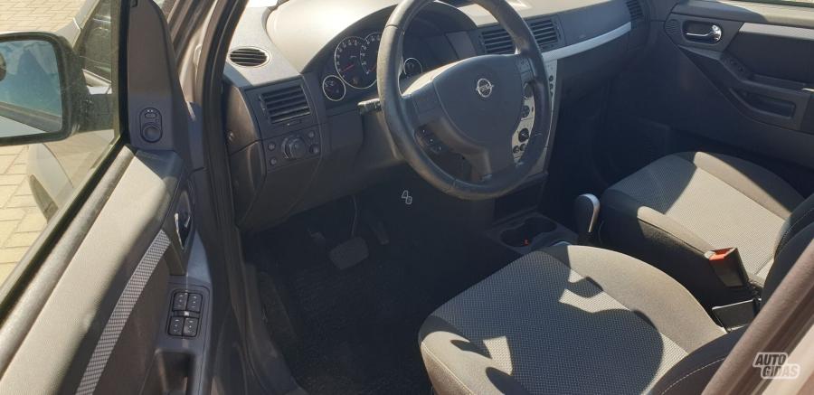 Grey Opel Meriva 2006 in Kedainiai, with an engine capacity of 1.60 L and mileage of 119 thousand km for 2200 €, photo 14 on AUTOMOTO.COM.LV