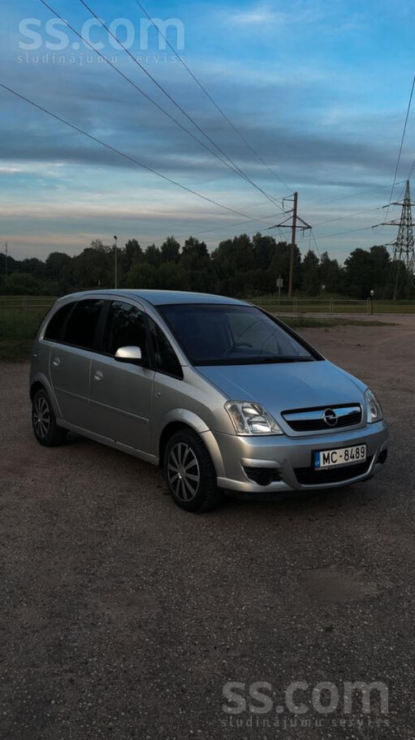 Grey Opel Meriva 2006 in Saldus, with an engine capacity of 1.70 L and mileage of 292 thousand km for 1400 €, photo 2 on AUTOMOTO.COM.LV
