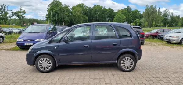 Grey Opel Meriva 2006 in Valmiera, with an engine capacity of 1.40 L and mileage of 226 thousand km for 1400 €, photo 6 on AUTOMOTO.COM.LV