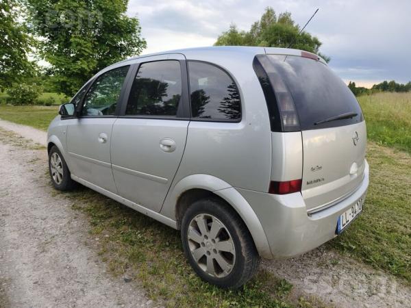 Grey Opel Meriva 2006 in Daugavpils, with an engine capacity of 1.70 L and mileage of 313 thousand km for 1350 €, photo 2 on AUTOMOTO.COM.LV
