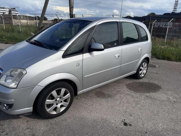 Pelēks Opel Meriva 2006 Klaipėda, ar dzinēja tilpumu 1.60 L un nobraukumu 226 tūkst. km par 1000 €, foto 2 vietnē AUTOMOTO.COM.LV