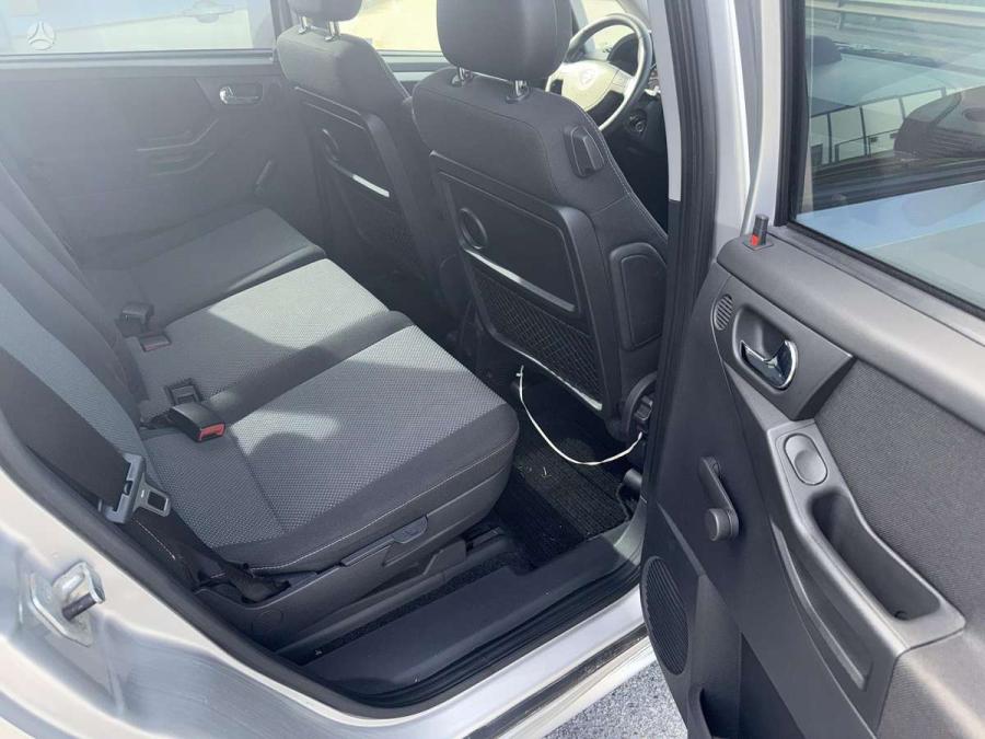Grey Opel Meriva 2006 in Klaipeda, with an engine capacity of 1.60 L and mileage of 226 thousand km for 1000 €, photo 13 on AUTOMOTO.COM.LV