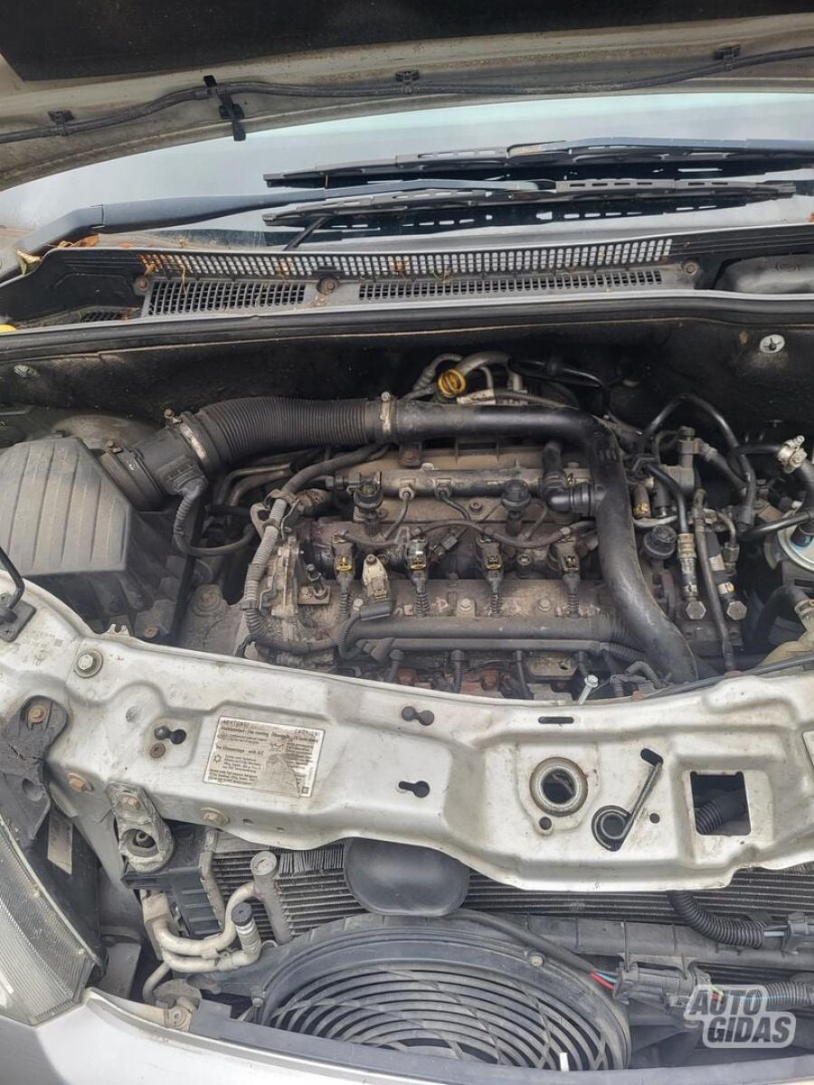 Pelēks Opel Meriva 2006 Druskininkai, ar dzinēja tilpumu 1.30 L un nobraukumu 210 tūkst. km par 450 €, foto 7 vietnē AUTOMOTO.COM.LV