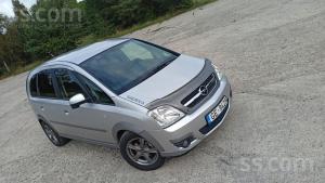 Pelēks Opel Meriva 2006 Liepāja, ar dzinēja tilpumu 1.40 L un nobraukumu 147 tūkst. km par 1400 €, foto  vietnē AUTOMOTO.COM.LV