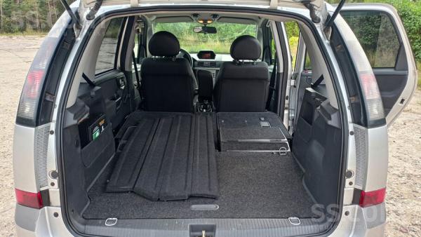 Opel Meriva 2006 Liepāja vietnē Pelēks Opel Meriva 2006 Liepāja, ar dzinēja tilpumu 1.40 L un nobraukumu 147 tūkst. km par 1400 €, foto 11 vietnē AUTOMOTO.COM.LV
