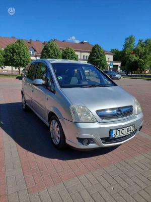 Pelēks Opel Meriva 2006 Marijampole, ar dzinēja tilpumu 1.60 L un nobraukumu 161 tūkst. km par 900 €, foto  vietnē AUTOMOTO.COM.LV