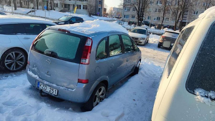 Grey Opel Meriva 2007 in Vilnius, with an engine capacity of 1.80 L and mileage of 198 thousand km for 450 €, photo 1 on AUTOMOTO.COM.LV