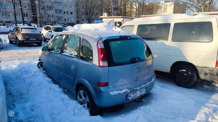 Grey Opel Meriva 2007 in Vilnius, with an engine capacity of 1.80 L and mileage of 198 thousand km for 450 €, photo 3 on AUTOMOTO.COM.LV