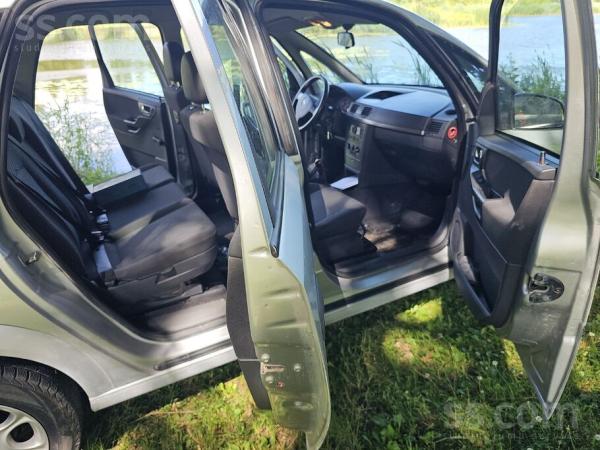 Grey Opel Meriva 2007 in Tukums, with an engine capacity of 1.40 L and mileage of 20 thousand km for 1450 €, photo 3 on AUTOMOTO.COM.LV