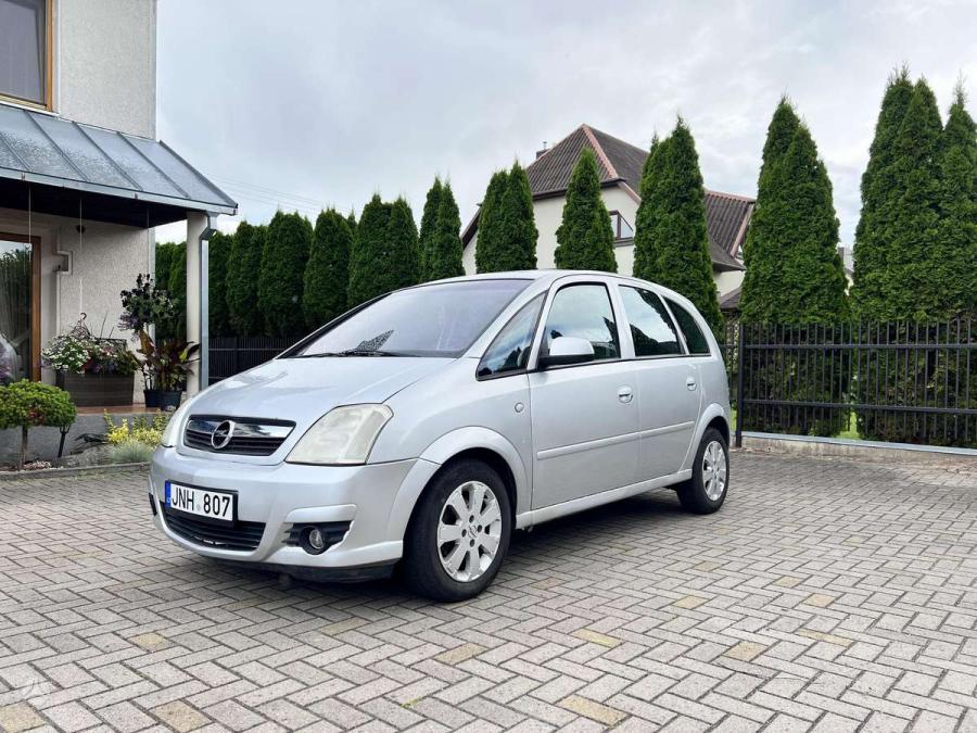 Pelēks Opel Meriva 2007 Panevēža, ar dzinēja tilpumu 1.60 L un nobraukumu 172 tūkst. km par 750 €, foto 1 vietnē AUTOMOTO.COM.LV