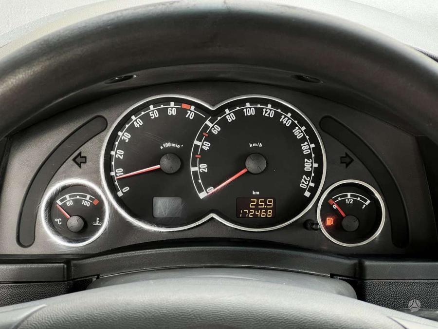 Pelēks Opel Meriva 2007 Panevēža, ar dzinēja tilpumu 1.60 L un nobraukumu 172 tūkst. km par 750 €, foto 12 vietnē AUTOMOTO.COM.LV