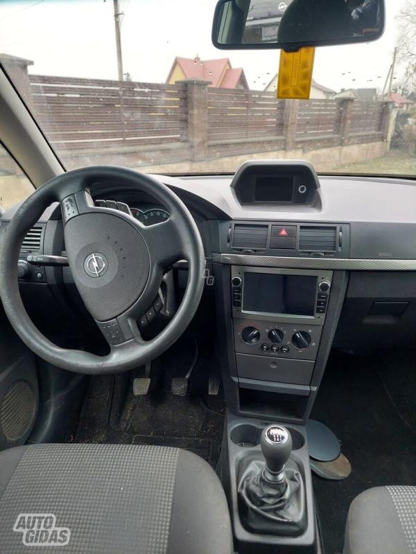Grey Opel Meriva 2008 in Prienai, with an engine capacity of 5.00 L and mileage of 250 thousand km for 1500 €, photo 2 on AUTOMOTO.COM.LV