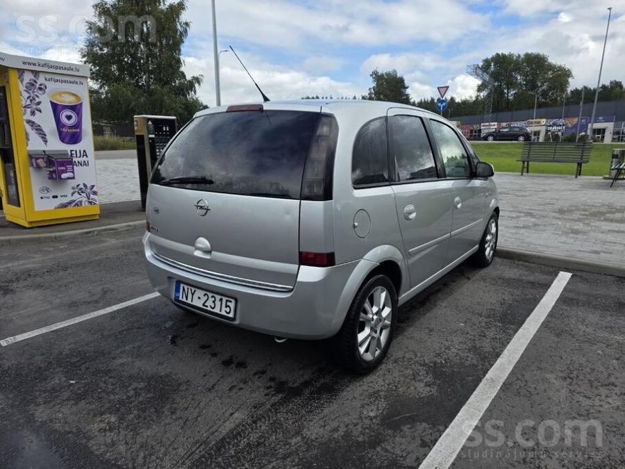 Pelēks Opel Meriva 2008 Daugavpils, ar dzinēja tilpumu 1.70 L un nobraukumu 231 tūkst. km par 1800 €, foto 5 vietnē AUTOMOTO.COM.LV