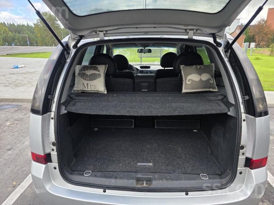 Pelēks Opel Meriva 2008 Daugavpils, ar dzinēja tilpumu 1.70 L un nobraukumu 231 tūkst. km par 1800 €, foto 7 vietnē AUTOMOTO.COM.LV