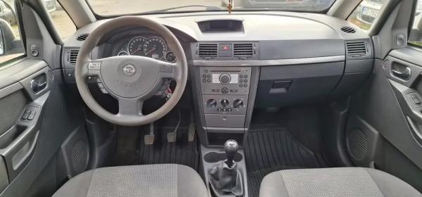 Pelēks Opel Meriva 2009 Valmiera, ar dzinēja tilpumu 1.40 L un nobraukumu 2989 tūkst. km par 1450 €, foto 4 vietnē AUTOMOTO.COM.LV