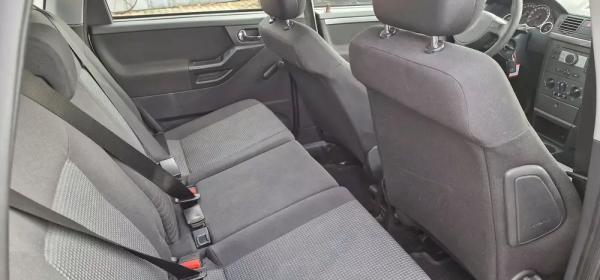 Pelēks Opel Meriva 2009 Valmiera, ar dzinēja tilpumu 1.40 L un nobraukumu 2989 tūkst. km par 1450 €, foto 8 vietnē AUTOMOTO.COM.LV