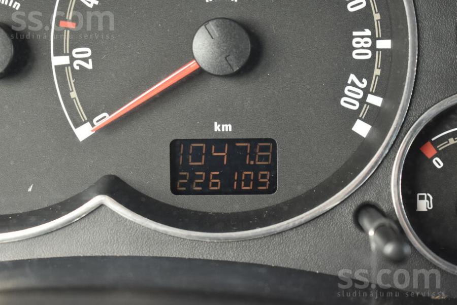 Pelēks Opel Meriva 2009 Kuldīga, ar dzinēja tilpumu 1.70 L un nobraukumu 0 tūkst. km par 3300 €, foto 14 vietnē AUTOMOTO.COM.LV