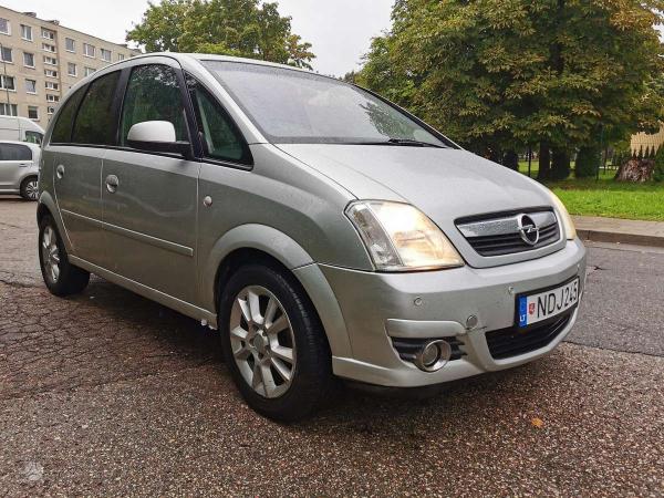 Grey Opel Meriva 2009 in Vilnius, with an engine capacity of 1.69 L and mileage of 301 thousand km for 470 €, photo 4 on AUTOMOTO.COM.LV