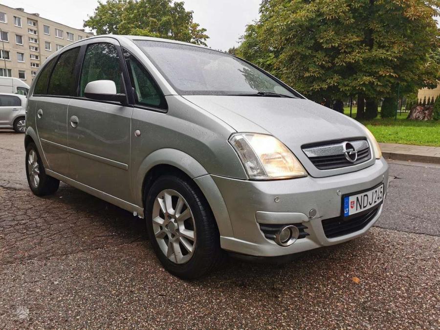 Pelēks Opel Meriva 2009 Viļņa, ar dzinēja tilpumu 1.69 L un nobraukumu 301 tūkst. km par 470 €, foto 4 vietnē AUTOMOTO.COM.LV