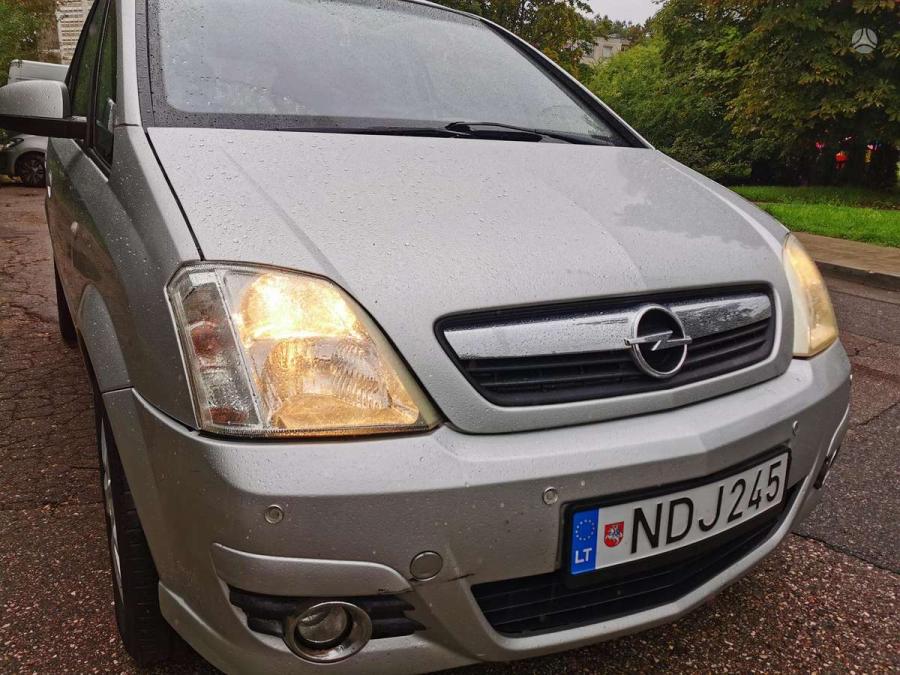 Pelēks Opel Meriva 2009 Viļņa, ar dzinēja tilpumu 1.69 L un nobraukumu 301 tūkst. km par 470 €, foto 11 vietnē AUTOMOTO.COM.LV