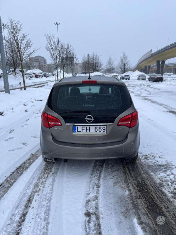 Pelēks Opel Meriva 2010 Klaipėda, ar dzinēja tilpumu 1.36 L un nobraukumu 209 tūkst. km par 3500 €, foto 4 vietnē AUTOMOTO.COM.LV