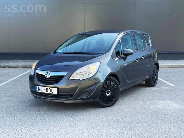 Grey Opel Meriva 2010 in Riga, with an engine capacity of 1.30 L and mileage of 227 thousand km for 1730 €, photo 1 on AUTOMOTO.COM.LV
