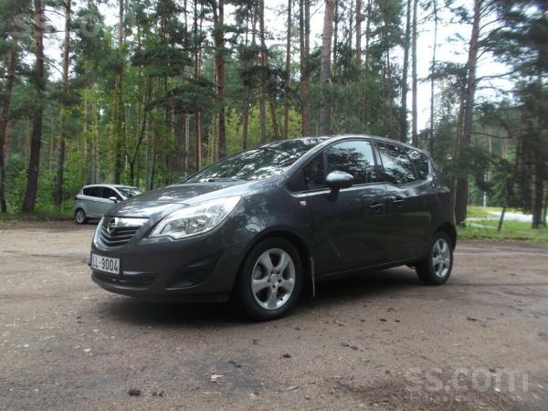 Pelēks Opel Meriva 2010 Daugavpils, ar dzinēja tilpumu 1.70 L un nobraukumu 337 tūkst. km par 2900 €, foto 1 vietnē AUTOMOTO.COM.LV