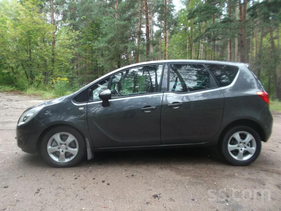 Pelēks Opel Meriva 2010 Daugavpils, ar dzinēja tilpumu 1.70 L un nobraukumu 337 tūkst. km par 2900 €, foto 3 vietnē AUTOMOTO.COM.LV