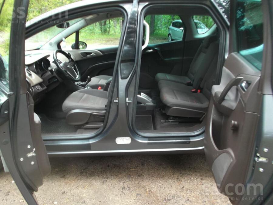 Pelēks Opel Meriva 2010 Daugavpils, ar dzinēja tilpumu 1.70 L un nobraukumu 337 tūkst. km par 2900 €, foto 19 vietnē AUTOMOTO.COM.LV