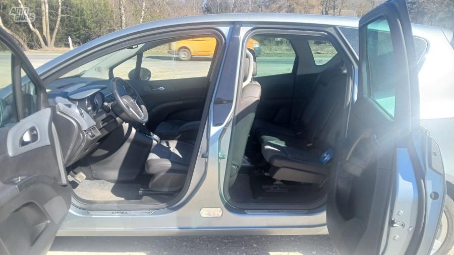 Pelēks Opel Meriva 2010 Radviliškis, ar dzinēja tilpumu 1.70 L un nobraukumu 115 tūkst. km par 4750 €, foto 13 vietnē AUTOMOTO.COM.LV