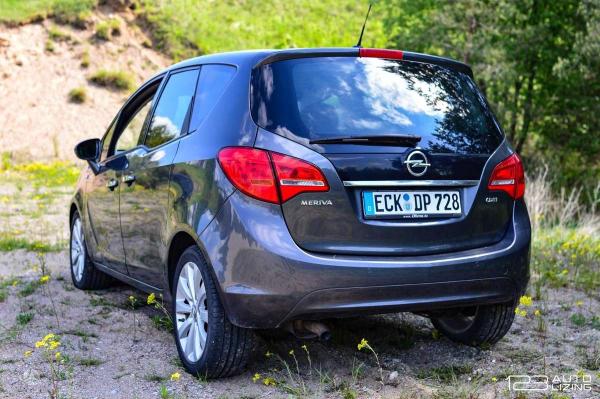 Grey Opel Meriva 2010 in Kretinga, with an engine capacity of 1.70 L and mileage of 170 thousand km for 4650 €, photo 5 on AUTOMOTO.COM.LV