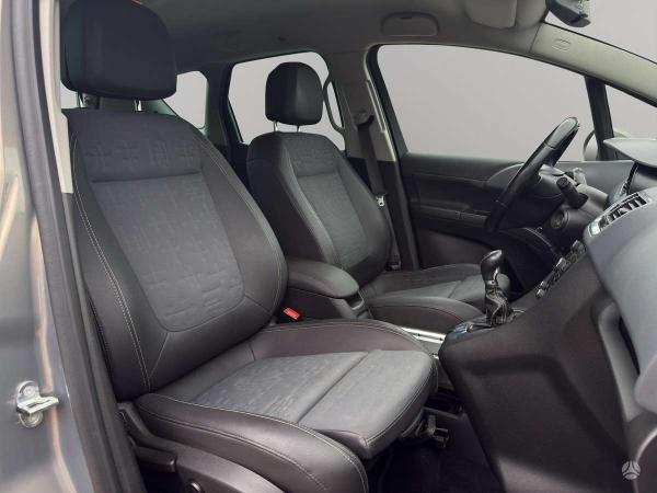 Grey Opel Meriva 2010 in Kaunas, with an engine capacity of 1.40 L and mileage of 256 thousand km for 3799 €, photo 8 on AUTOMOTO.COM.LV