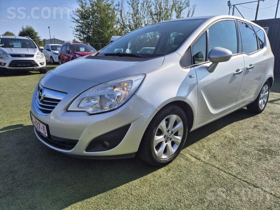 Pelēks Opel Meriva 2010 Liepāja, ar dzinēja tilpumu 1.40 L un nobraukumu 170 tūkst. km par 4600 €, foto 1 vietnē AUTOMOTO.COM.LV