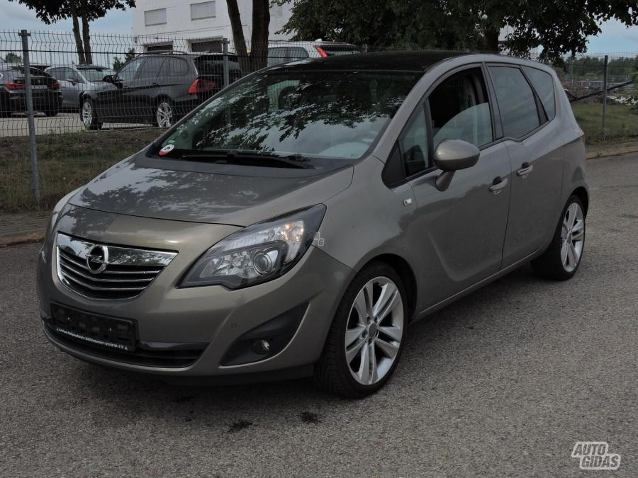Grey Opel Meriva 2010 in Marijampole, with an engine capacity of 1.40 L and mileage of 203 thousand km for 2950 €, photo 4 on AUTOMOTO.COM.LV