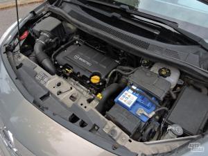 Grey Opel Meriva 2010 in Marijampole, with an engine capacity of 1.40 L and mileage of 203 thousand km for 2950 €, photo 20 on AUTOMOTO.COM.LV