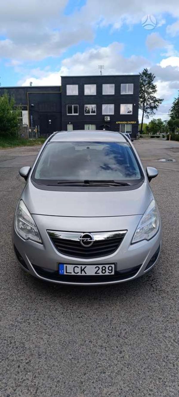 Grey Opel Meriva 2010 in Panevezys, with an engine capacity of 1.25 L and mileage of 250 thousand km for 2500 €, photo 1 on AUTOMOTO.COM.LV