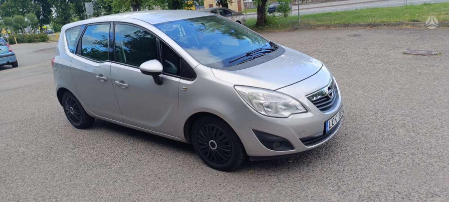Grey Opel Meriva 2010 in Panevezys, with an engine capacity of 1.25 L and mileage of 250 thousand km for 2500 €, photo 4 on AUTOMOTO.COM.LV