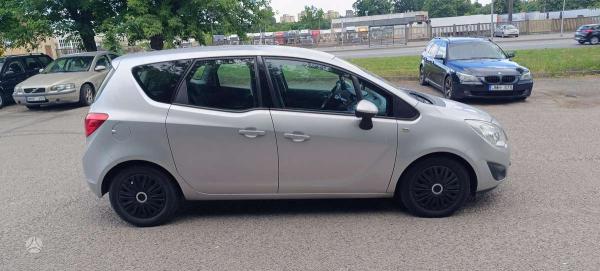 Grey Opel Meriva 2010 in Panevezys, with an engine capacity of 1.25 L and mileage of 250 thousand km for 2500 €, photo 4 on AUTOMOTO.COM.LV
