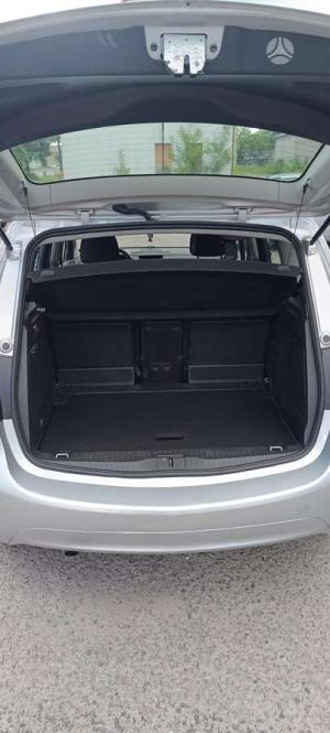 Grey Opel Meriva 2010 in Panevezys, with an engine capacity of 1.25 L and mileage of 250 thousand km for 2500 €, photo 8 on AUTOMOTO.COM.LV