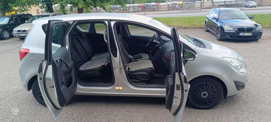 Grey Opel Meriva 2010 in Panevezys, with an engine capacity of 1.25 L and mileage of 250 thousand km for 2500 €, photo 10 on AUTOMOTO.COM.LV