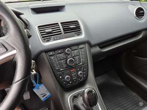 Grey Opel Meriva 2010 in Marijampole, with an engine capacity of 1.36 L and mileage of 176 thousand km for 2750 €, photo 17 on AUTOMOTO.COM.LV