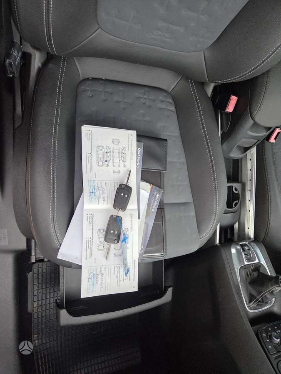 Grey Opel Meriva 2010 in Marijampole, with an engine capacity of 1.36 L and mileage of 176 thousand km for 2750 €, photo 23 on AUTOMOTO.COM.LV