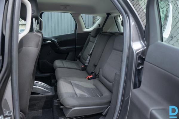 Grey Opel Meriva 2010 in Liepaja, with an engine capacity of 1.40 L and mileage of 229 thousand km for 4600 €, photo 6 on AUTOMOTO.COM.LV