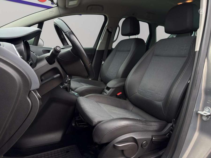 Pelēks Opel Meriva 2010 Kauņa, ar dzinēja tilpumu 1.40 L un nobraukumu 256 tūkst. km par 3799 €, foto 15 vietnē AUTOMOTO.COM.LV