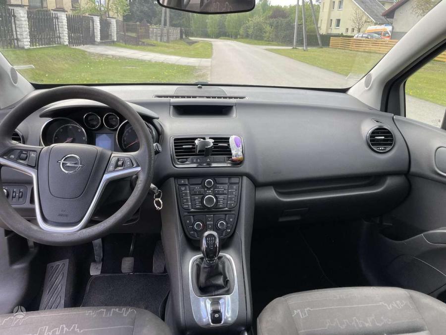 Grey Opel Meriva 2010 in Panevezys, with an engine capacity of 1.25 L and mileage of 205 thousand km for 1950 €, photo 6 on AUTOMOTO.COM.LV