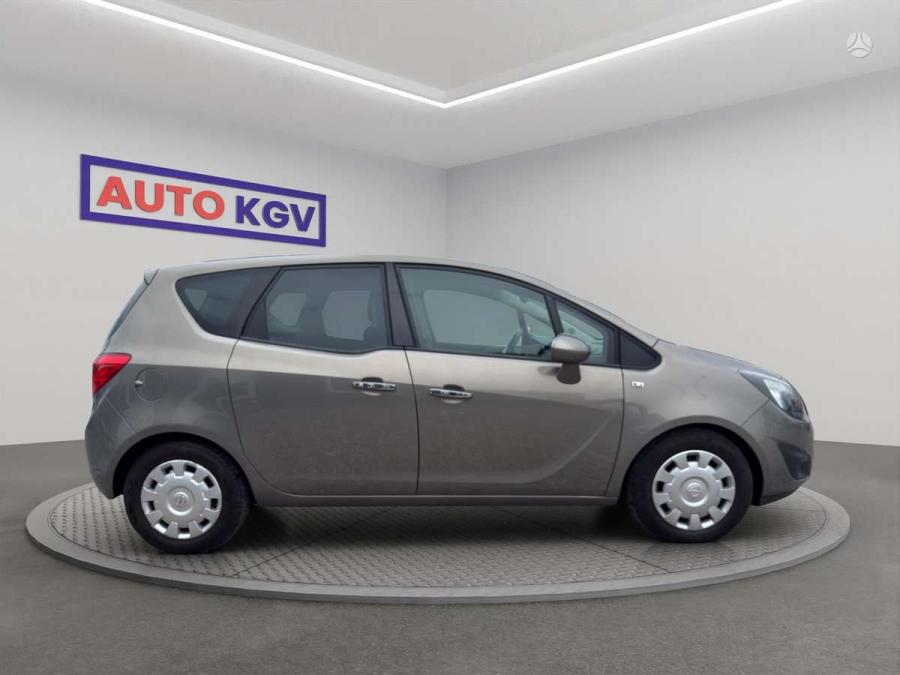 Grey Opel Meriva 2010 in Kaunas, with an engine capacity of 1.40 L and mileage of 256 thousand km for 3799 €, photo 7 on AUTOMOTO.COM.LV